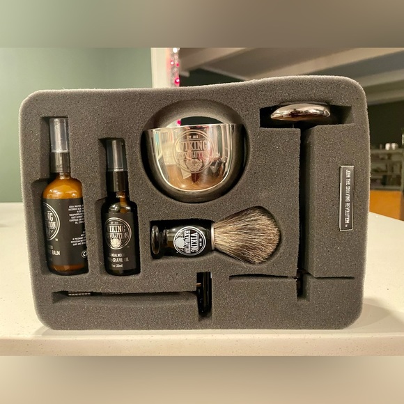 viking revolution | Grooming | Viking Revolution Shaving Kit New | Poshmark